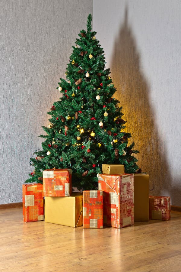 Christmas Tree with Gifts in Colourful Boxes Stock Photo - Image of ...