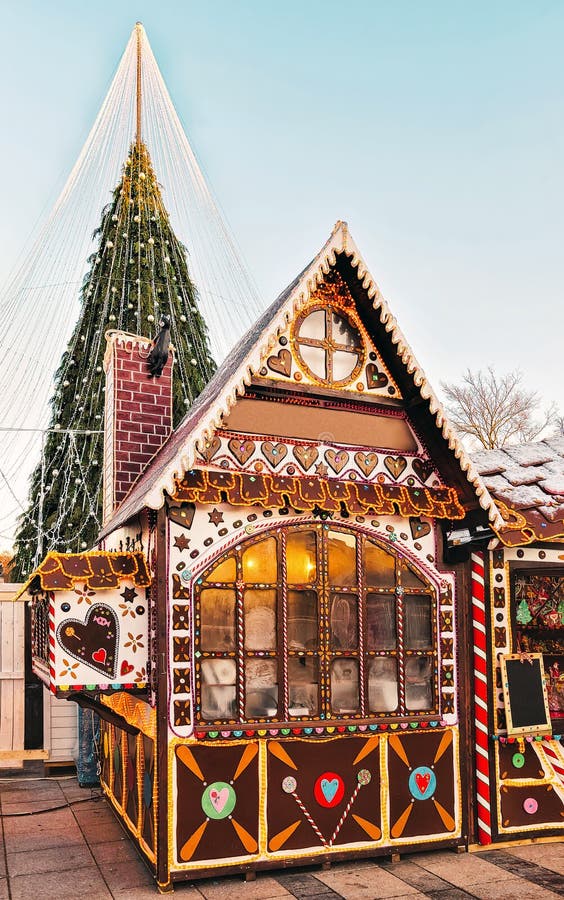 Christmas Tree and Gingerbread House Stall at Cathedral Square Vilnius ...