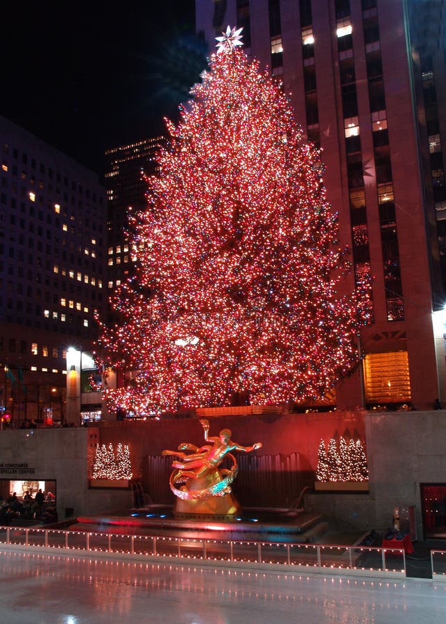 2,270 City Fire Christmas Tree Stock Photos - Free & Royalty-Free Stock ...