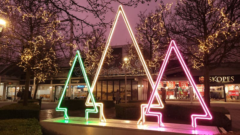 Christmas Tree Lights Illumination Night Shops Stock Image - Image of ...