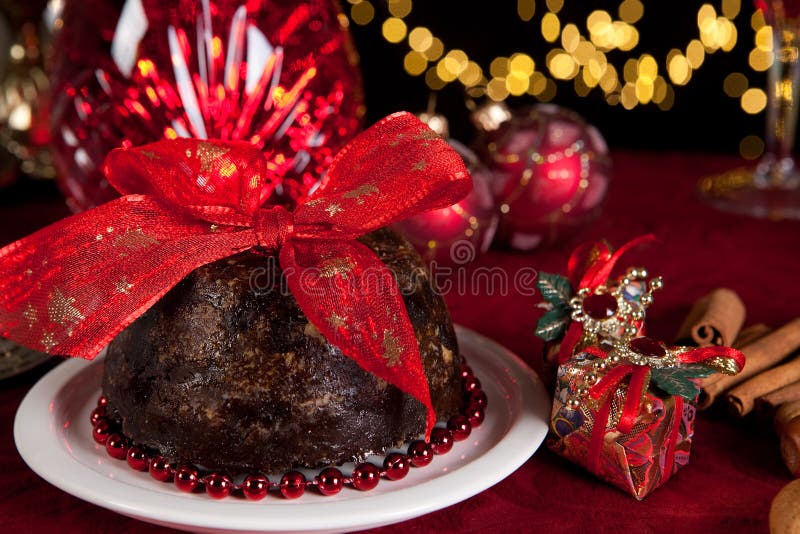 Christmas Tree and Plum Pudding Stock Photo - Image of dessert, cake ...