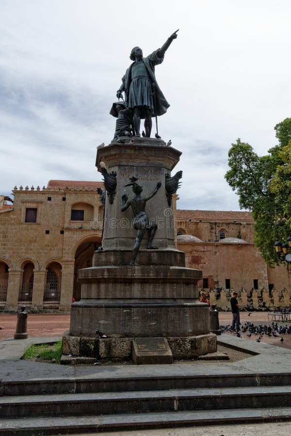 Christopher Columbus Monument Editorial Image - Image of columbus ...