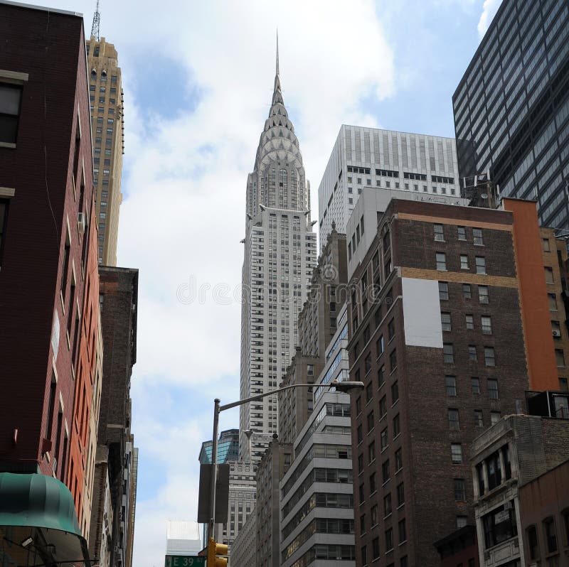 Chrysler building editorial image. Image of banner, life - 10010405