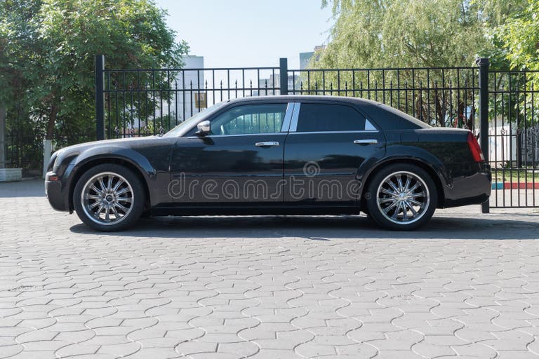 Chrysler 300C editorial image. Image of automotive, generation - 281856355