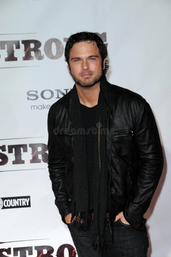 Chuck Wicks editorial photography. Image of strong, nashville - 24726017