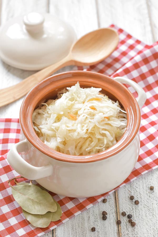 Chucrut imagen de archivo. Imagen de culinario, vector - 34185257