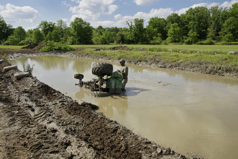 Chuggars Mud Stock & Tractor Pulls Stock Image - Image of messy ...