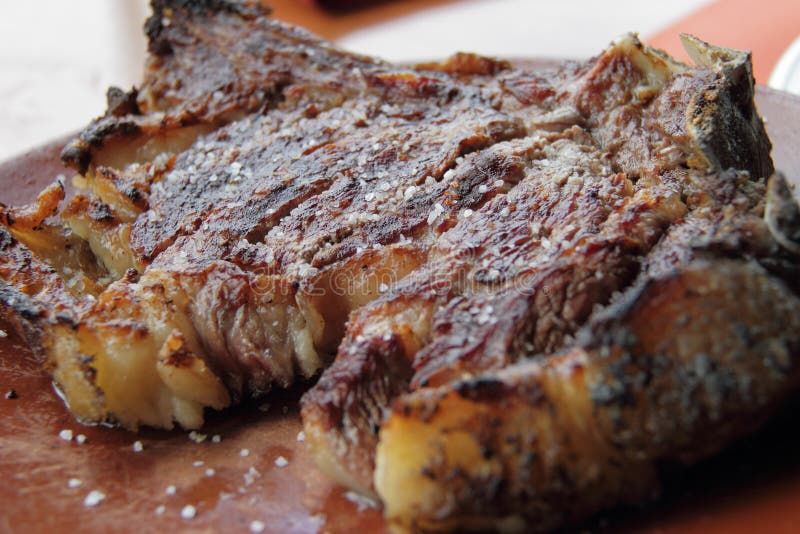 Chuleton grelhado foto de stock. Imagem de picada, cozinhado - 95217488