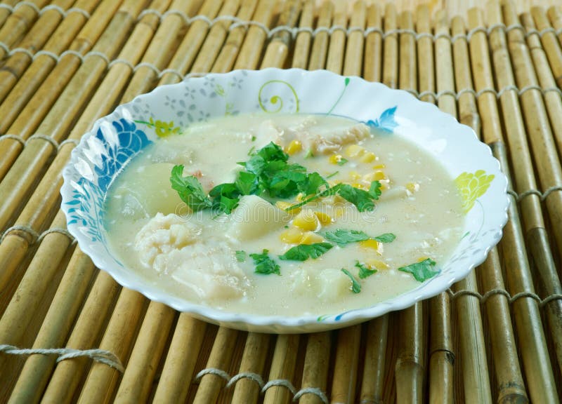 El Chupe Andino Es Una Sopa Tradicional Hecha De Verduras De Pollo Con ...