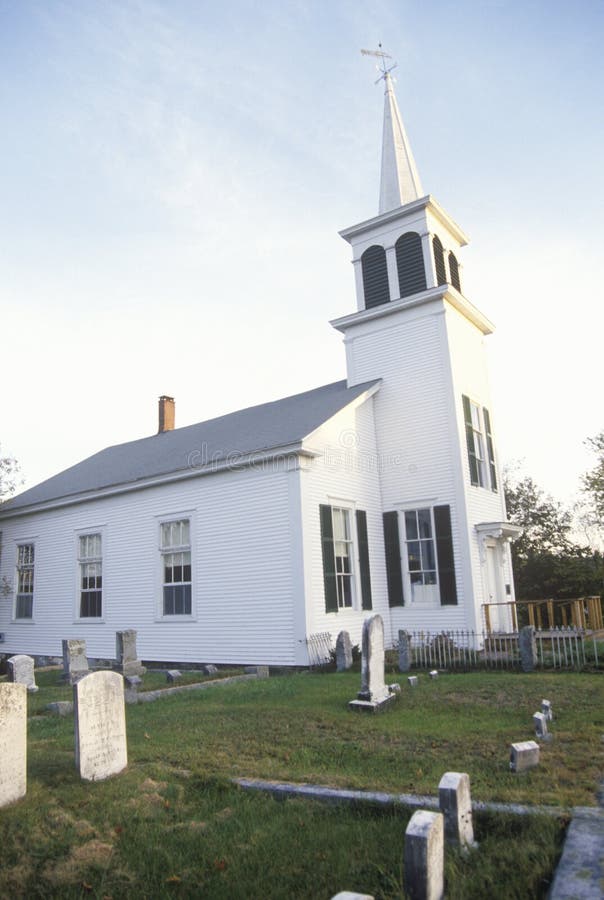 Church in Effingham New Hampshire Editorial Stock Image - Image of ...