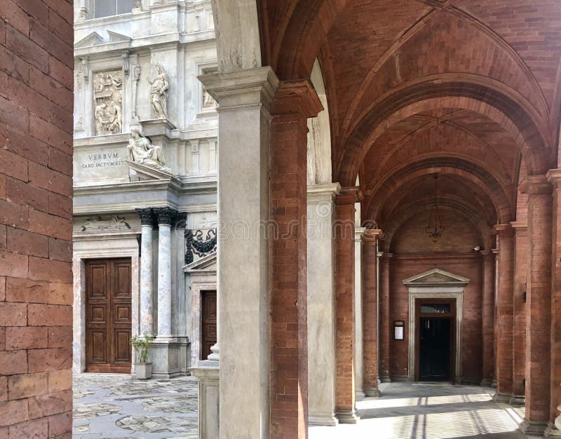 Church editorial photography. Image of milano, cathedral - 206429807