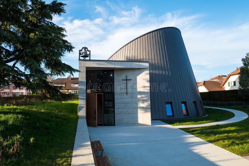 Church in a Park with Adjacent Outdoor Space Editorial Photo - Image of ...