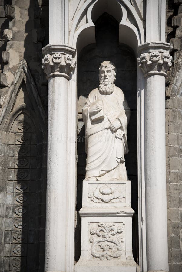 The church statues stock photo. Image of church, decoration - 39520976