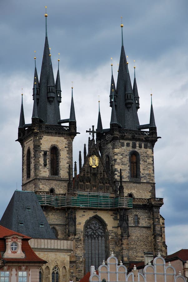 The Church of Tyn in Prague Stock Photo - Image of spire, historic ...