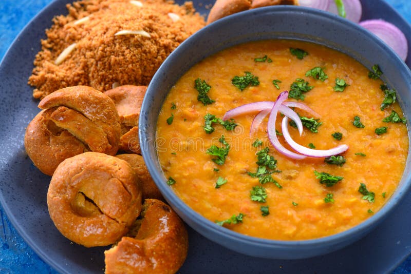 Churma Del Baati De Rajasthani Comida-Dal Del Indio Foto de archivo ...