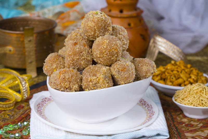 Churma Laddu imagen de archivo. Imagen de india, alimento - 153115939