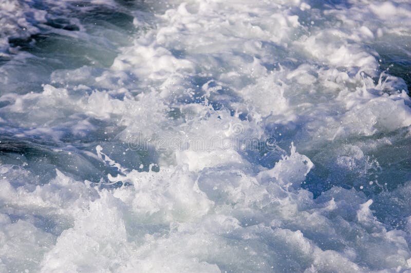 Churning Water Behind Speedboat Stock Photo - Image of turbulence ...