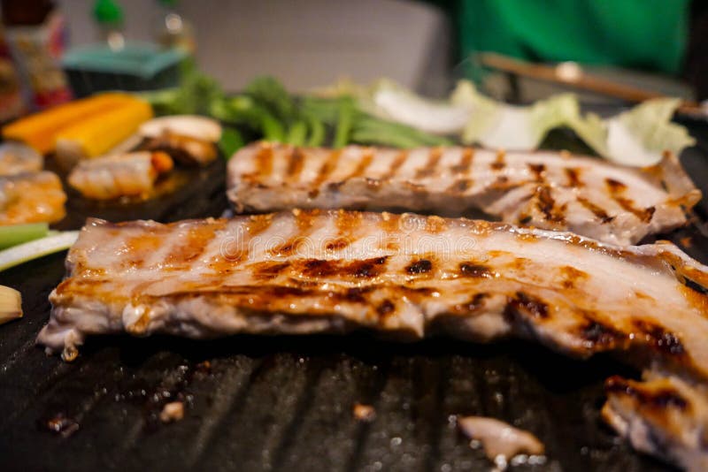 Churrasco Coreano Com Legumes Frescos E Carne. Imagem de Stock - Imagem ...