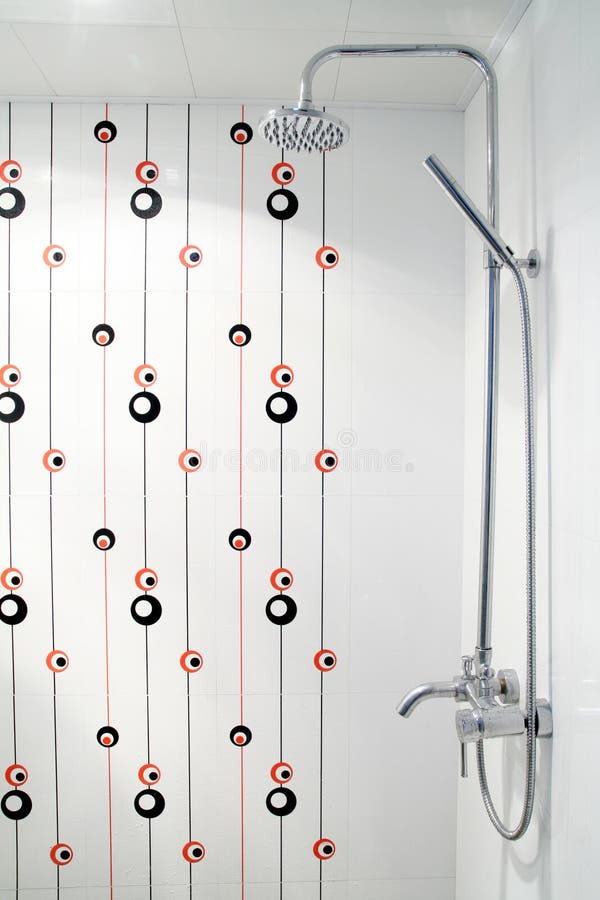 Chuveiro do banheiro imagem de stock. Imagem de cerâmica - 13800809
