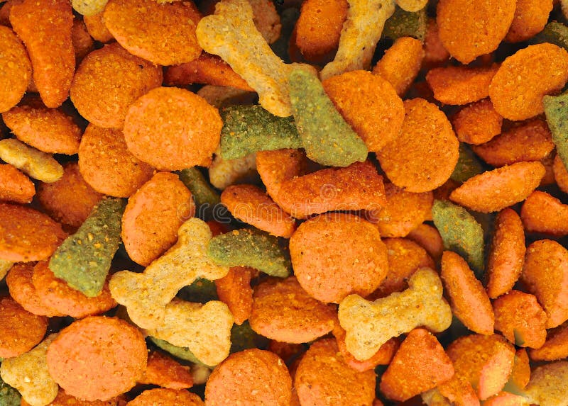 Cibo per cani immagine stock. Immagine di cani, alimento - 35241663