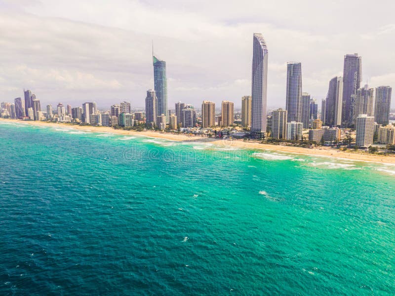 Cidade da praia imagem de stock. Imagem de rainha, ouro - 143462953