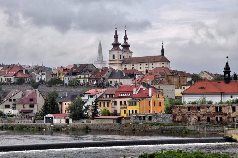 Cidade de Kadan imagem de stock. Imagem de vista, floresta - 31217081