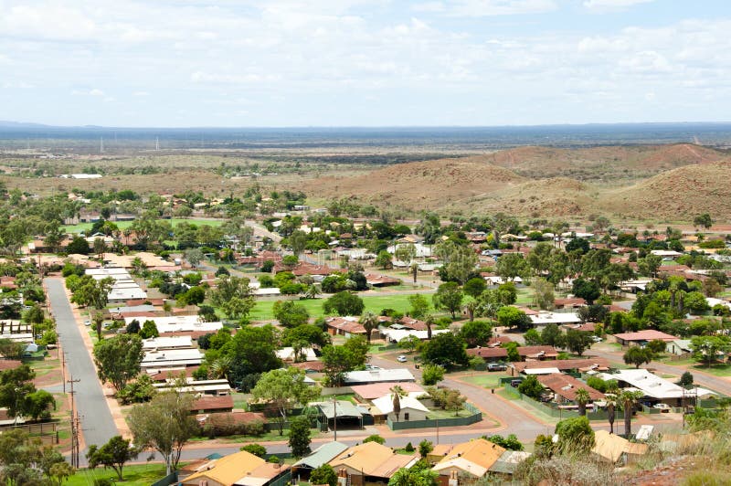Cidade de Newman imagem de stock. Imagem de sujeira - 111818815