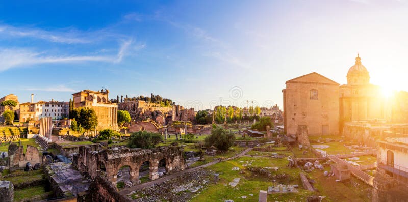 Cidade de Roma, Italy foto de stock. Imagem de panorama - 108299550