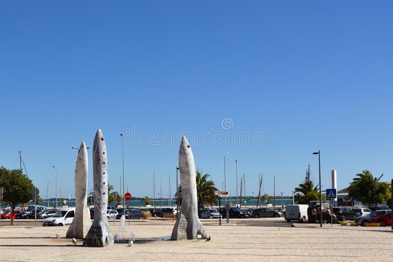 Monumento Na Cidade De Setubal Imagem Editorial - Imagem de homenagem ...