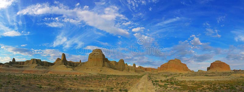 Cidade De Urho Ghost, Xinjiang China Foto de Stock - Imagem de cidade ...