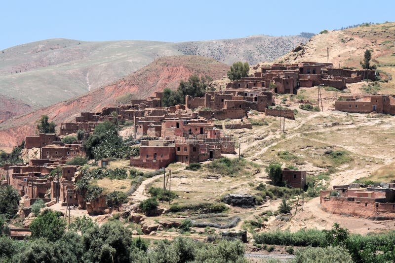 Cidade Do Monte Da Montanha Do Atlas Foto de Stock - Imagem de marrocos ...