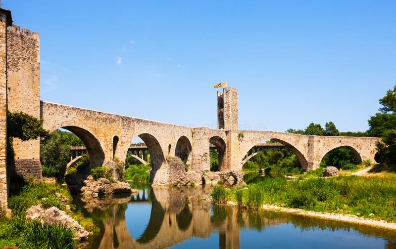 Ponte Medieval Perto De Frias Foto de Stock - Imagem de medieval ...