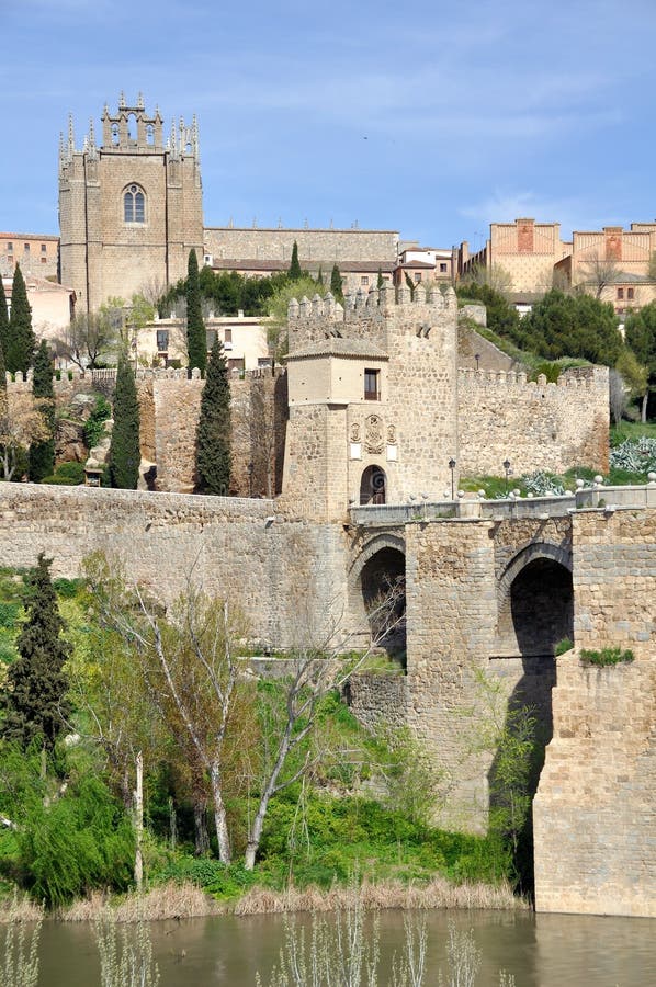 Cidade Medieval Toledo, Espanha Imagem de Stock - Imagem de medieval ...