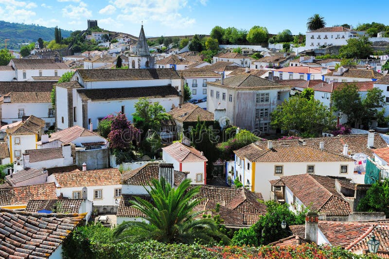 Cidade Obidos, Portugal foto de stock. Imagem de fortaleza - 43986076