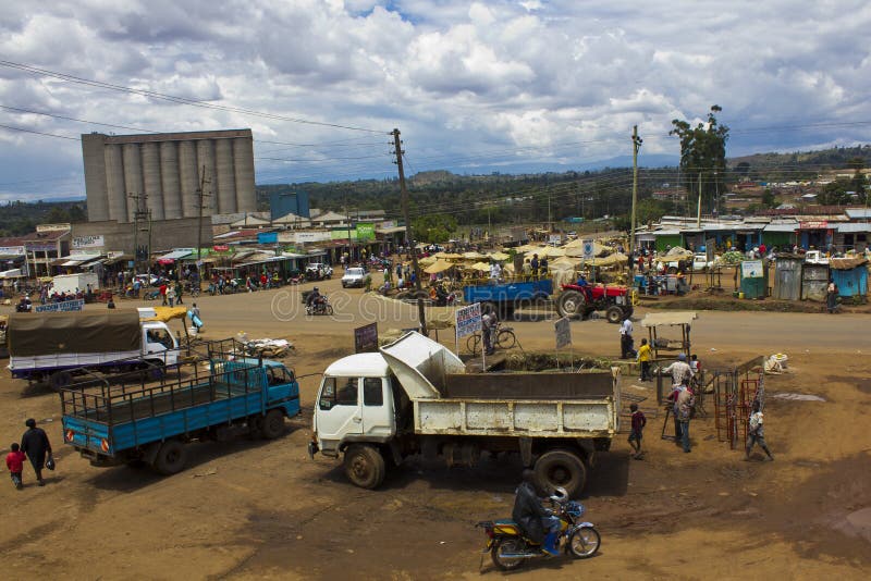 Cidade rural em África imagem de stock editorial. Imagem de posto ...