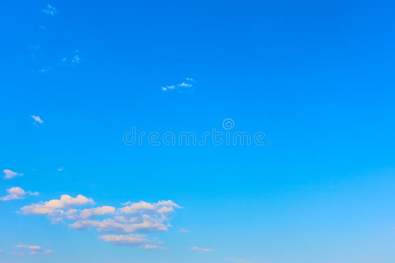 Ciel Bleu Sans Nuages Clair Photo stock - Image du fond, espace: 95642508
