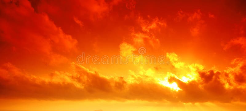 Ciel rouge image stock. Image du sunset, orange, rouge - 2511679