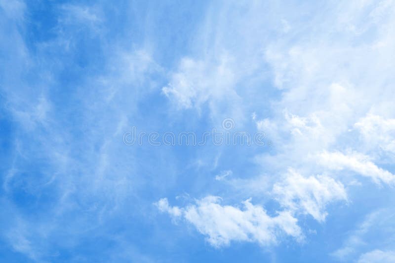 Cielo azul con nube foto de archivo. Imagen de azul - 286105788