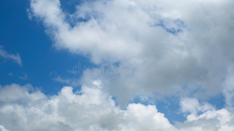 Cielo Azul Turbio Como Fondo Foto de archivo - Imagen de mullido ...