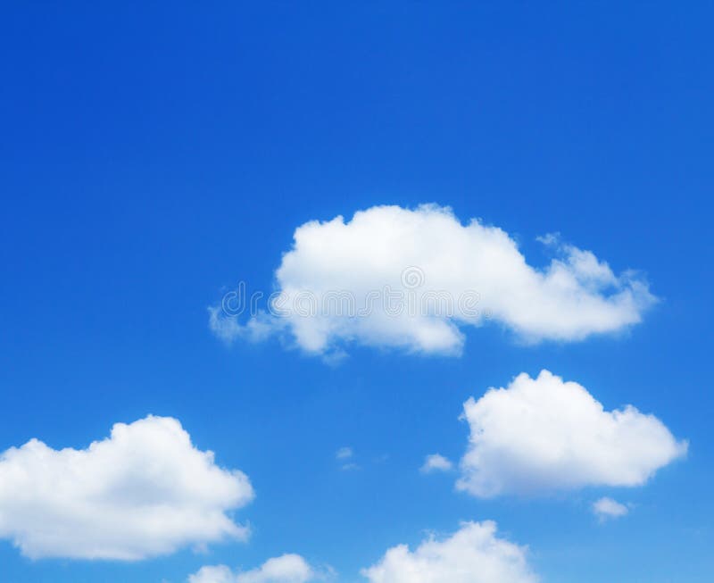 Cielo Blu Con Le Nuvole Bianche Immagine Stock - Immagine di immagine ...