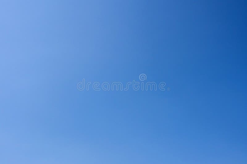 Cielo Claro Como Fondo De Color Azul Foto de archivo - Imagen de azul ...