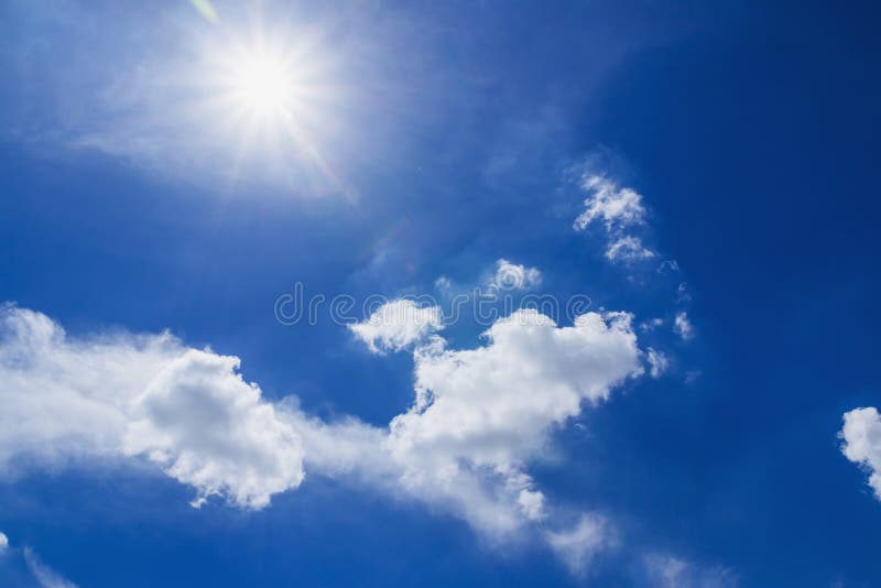 Cielo Con El Sol De La Tarde Foto de archivo - Imagen de exterior ...