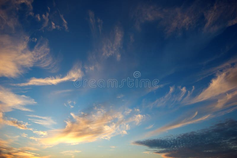 Sol de tarde foto de archivo. Imagen de tarde, hermoso - 219863866