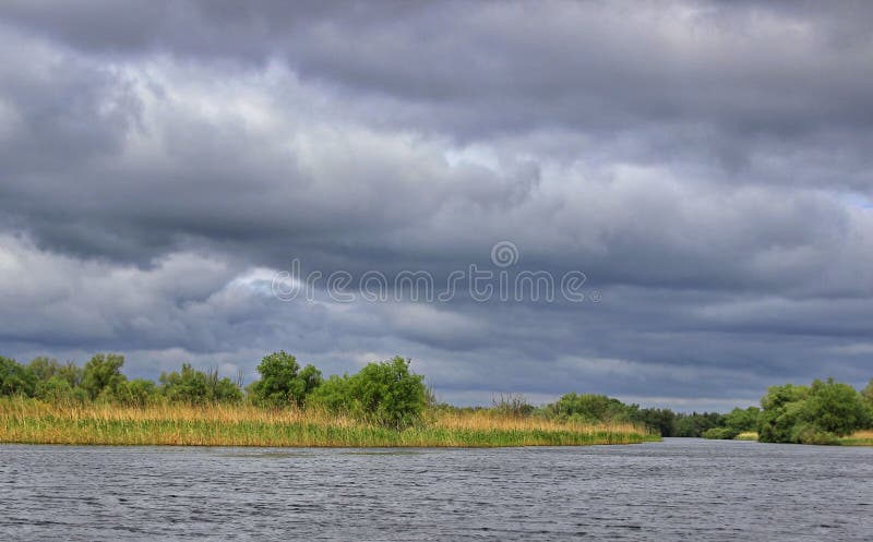 Cielo nublado foto de archivo. Imagen de cielo, viento - 48459434