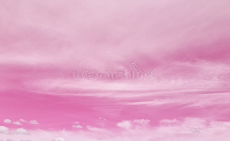 Cielo Rosa Y Fondo De Nubes Foto de archivo - Imagen de mullido ...