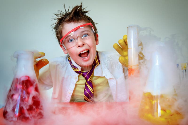 Científico loco foto de archivo. Imagen de profesor, resplandor - 23262258
