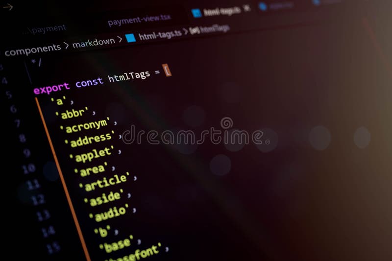 Primer Plano De Código JavaScript Que Muestra Un Array De Etiquetas HTML, Representando El ...