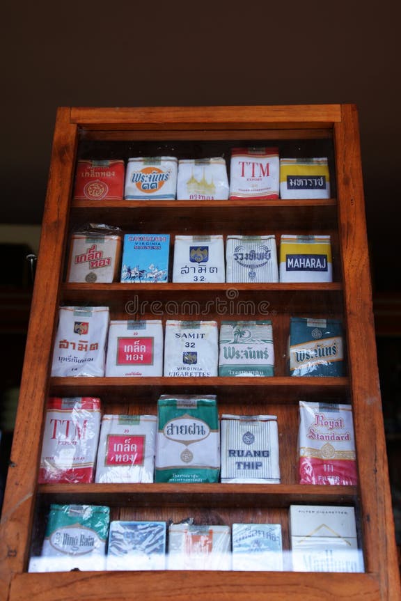 Cigarette pack editorial stock image. Image of heart - 52623439