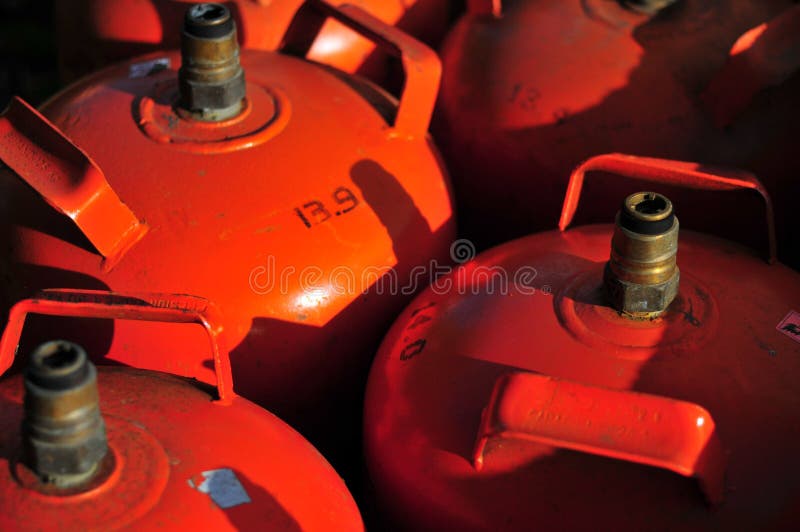 Color Naranja Del Butano Del Gas. Estantes Anaranjados Del Gas Foto de ...
