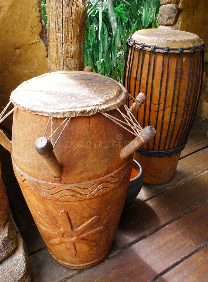 Instrumentos Musicais Africanos Imagem de Stock - Imagem de povos ...